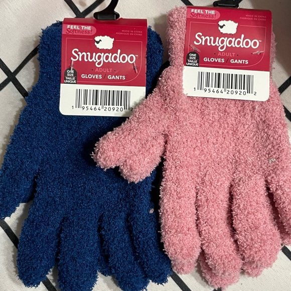 Snugadoo | Accessories | Nwt Bundle Snuggadoo Super Soft Ladies Gloves ...